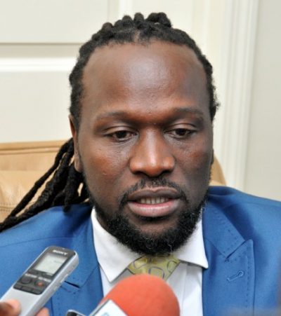 Don Kato le chanteur du groupe Brothers Posse, qui a pour son vrai nom ...